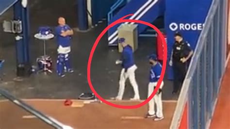 Nfl Reporter Has Great Reaction To Husband Catching Aaron Judge Home