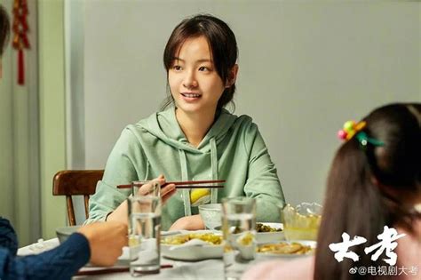 同樣是「00後」女演員，向涵之、莊達菲、李庚希對比，差異明顯 每日頭條