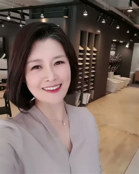 김소율 단발로 스타일변신 Youtube