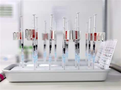 Covid 19 Linitiative Des Anti Vaccin Débattue Au National