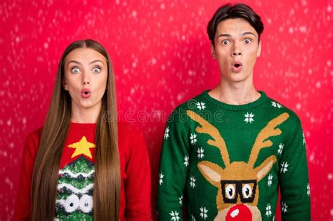Photo Of Excited Couple Girl Guy Open Mouth Omg Reaction Wear Ugly