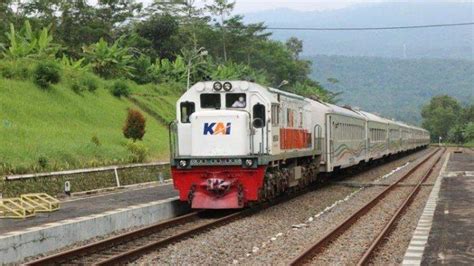 Jadwal Kereta Api Madiun Jakarta Harga Tiket Mulai Rp 260 Ribuan
