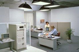 Tezaurus IBM 9370 Informacijski Sistem