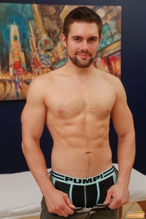 James Huntsman Fucks Griffin Barrows In Celebrity Massage At