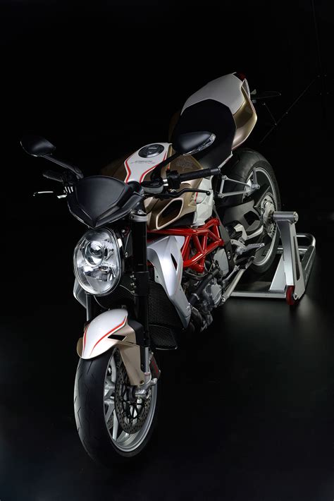 MV AGUSTA Brutale 1090 RR 2012 2013 Specs Performance Photos