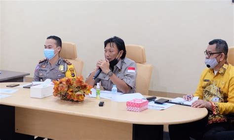 Komisi II DPRD Kalsel Apresiasi Pencapaian UPPD Pelaihari Janji Atasi Kendala Kendaraan
