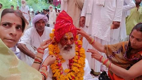 Oraiसंदिग्ध परिस्थितियों में मिला पुजारी का शव घर में रहते थे अकेले