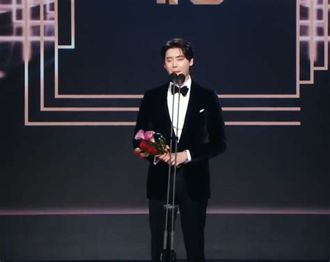 Nonton Drakor On Twitter Congratulations Lee Jong Suk Win Daesang Mbc