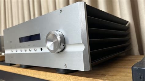 Vând Amplificator Pass Labs Int 150 Audioweb