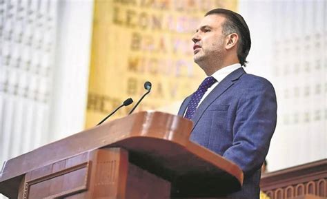 Giran Orden De Aprehensión Contra El Diputado Christian Von Roehrich De