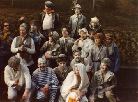 Photo De Classe Terminale A1 1984 85 De 1985 Lycée Jean Moulin