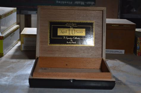 Rocky Patel Vintage 1992 10 Year Toro Empty Wooden Box Smokin Betty
