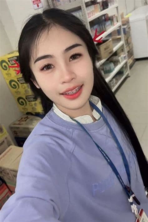 นิยมสาวเซเว่น น่ารักของเธอคือแบบไหน แบบเราพอไหวรึป่าว😘 Facebook