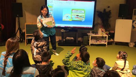 外语外事学院爱阅志愿服务队在武汉市少年儿童图书馆开展2021年首场英文专场活动 湖北商贸学院外国语学院