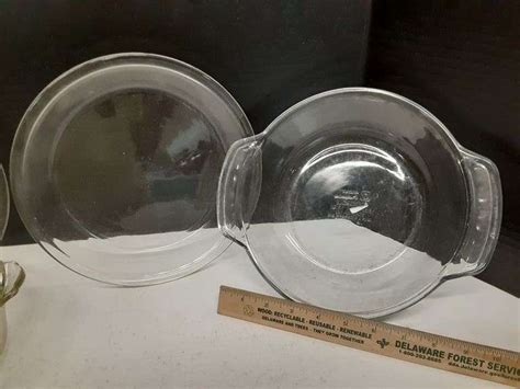 3 Pyrex Pie Plates Pyrex And Anchor Casserole Dishes Delaware Auction Center