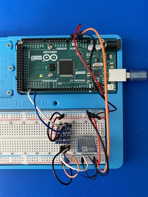 detect and program configure hc 06 bluetooth module with an arduino