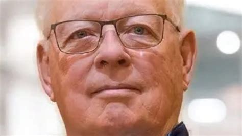 Former Menasha Fire Chief Dies 1057 Wapl The Rockin Apple