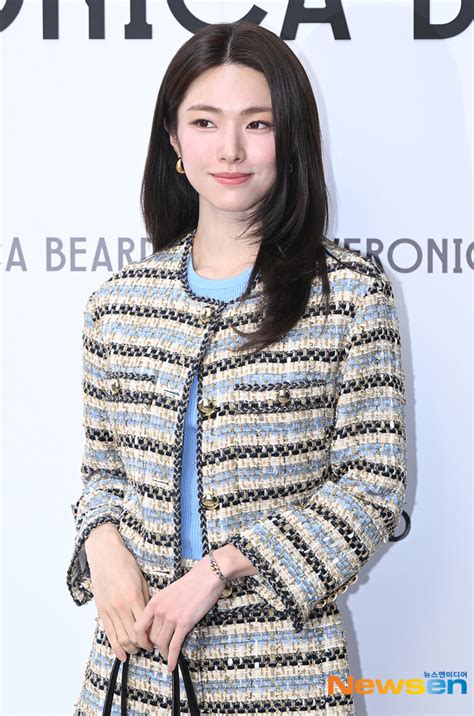 하영 청순하게 미소 포토엔hd