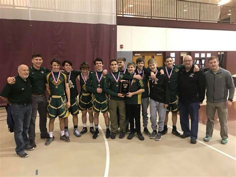 High School Wrestling Roanoke Catholic Wins Vic Title Roanoke