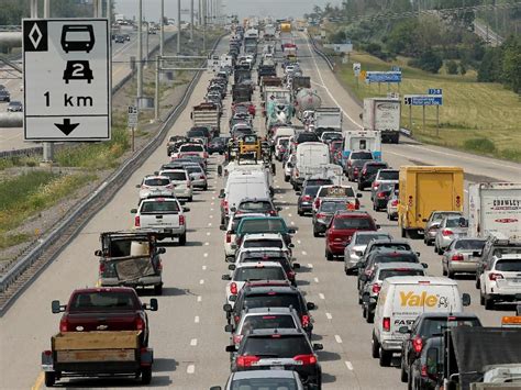 Rush Hour Traffic Snarled After Multi Vehicle Crash On Highway 417