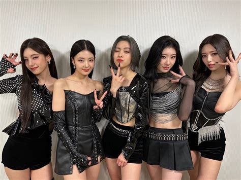 221201 Itzy Twitter Update Itzy Performance Cheshire Itself Shining
