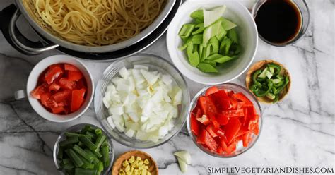 Tallarin Saltado Easy Vegetarian Stir Fried Noodles Simple