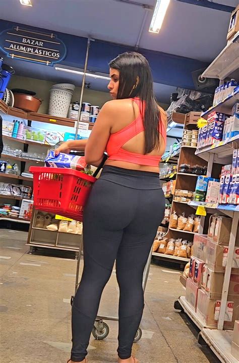 Big And Hot Ass In The Supermarket In Leggings Spandex Leggings