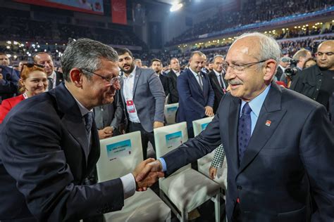 دخل السياسة عبر كلجدار أوغلو ثم انقلب عليه من هو أوزغور أوزال زعيم