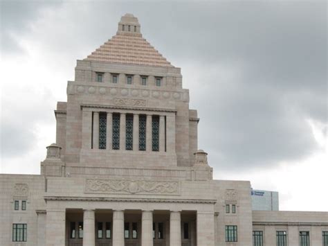 高まる「後手」批判支持率急落の菅政権、道険し 衆院解散いつ？ 通常国会あす召集｜【西日本新聞me】