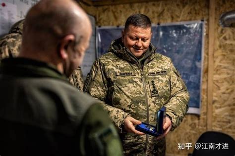 图文报道：深入前线的乌军总司令瓦列里·扎卢日内 知乎