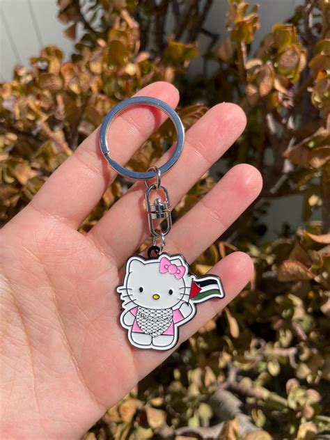 Falastini Hello Kitty Keychain Wearing Keffiyeh With Flag Palestinian