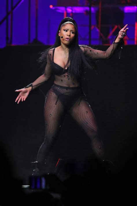 Rapper Singer Nicki Minaj Performing On Pinkprint Tour