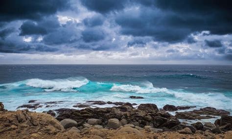 Premium Photo Dark Panoramic Photo Of Sea Coast In Cloudy Day