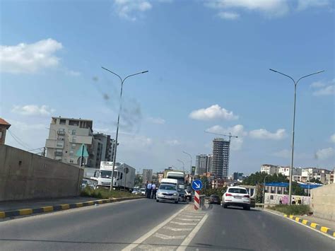 Aksident Trafiku Në Emshir Bllokohet Qarkullimi I Automjeteve