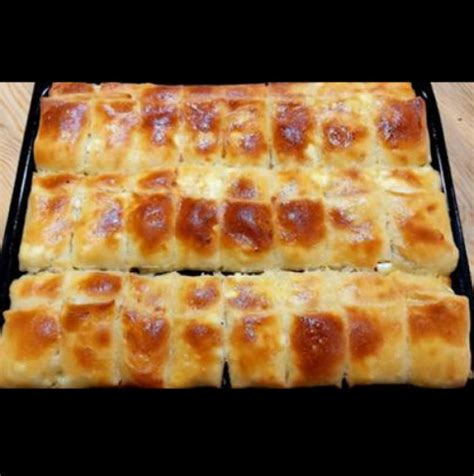 Ето аз с какво правя баницата вместо със сирене и всички се избиват за нея става мека като