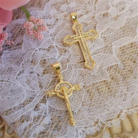 Gold Pendant Catholic Crosses Religious Crucifix With Rhinestones