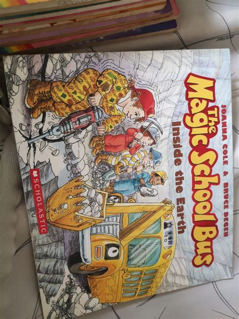 Magic School Bus Books Series Hobbies And Toys Books And Magazines