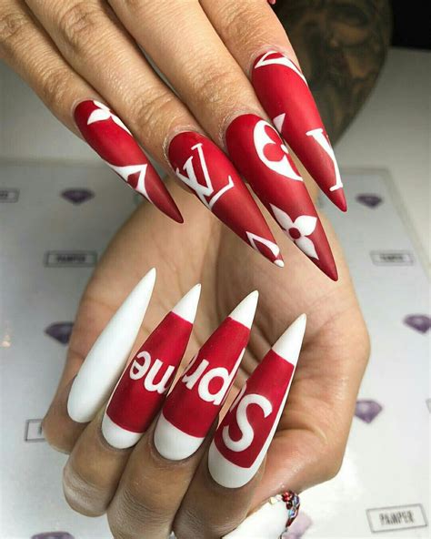 25 Elegant Short Baddie Nails ~ Aesthetic Home Design
