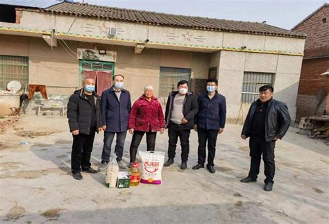 “心系困难群众 助力温暖过冬”徐淮阜高速项目部走访慰问当地困难群众安徽建工交通航务集团有限公司