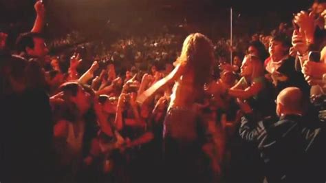 Shakira Singing And Dancing Tnaflix Com