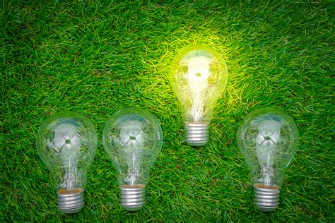 Furnizorii de electricitate şi gaze amendați din nou de către ANRE