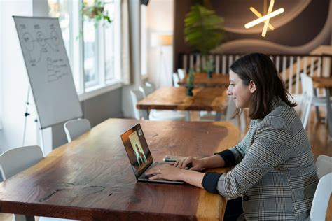 101 Virtual Assistant Tasks To Outsource In 2023 Outsource School