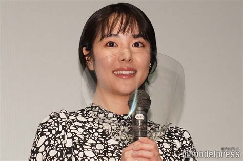 画像1051 剛力彩芽、鍛え上げられた腹筋に「バキバキですごい」の声 唐田えりかが公開 モデルプレス