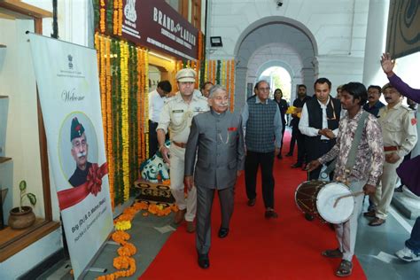 Lg Mishra Inaugurates Brand Ladakh Emporium At New Delhi Indus Dispatch
