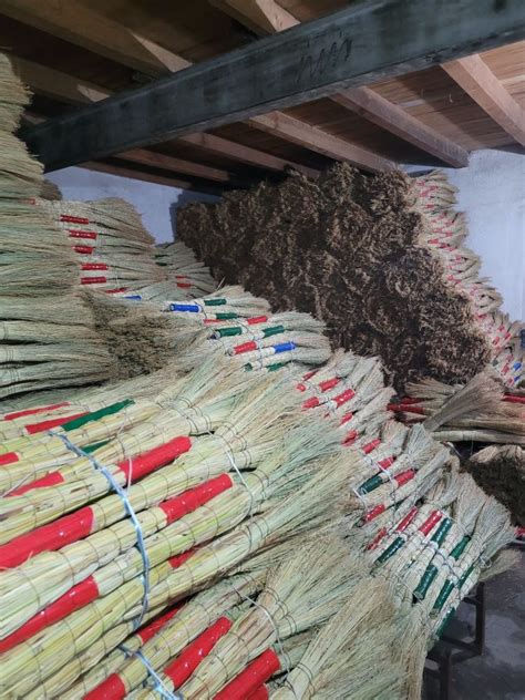 Веник хозяйственный САРГО 600 тг Хозяйственный инвентарь бытовая