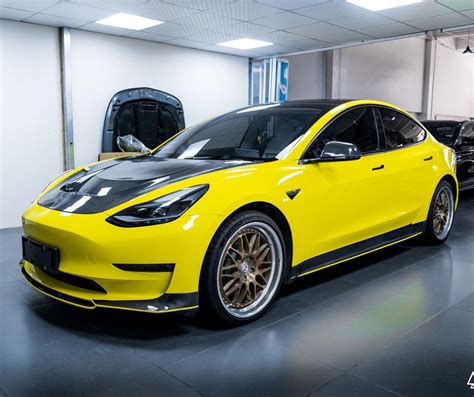 Mallcas™ Glossy Maize Yellow Vinyl Wrap Mallcas Premium Vinly Wrap