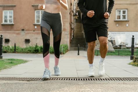 Tips And Exercises To Prevent Runners Knee Msmc Musculoskeletal