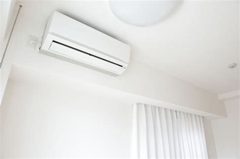 エアコンは“つけっぱなし”にしたほうが節電になるなど、様々なテクニックがまことしやかに囁かれていますが、忙しい働き主婦にとって、どんな対策を