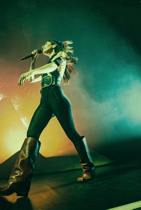 Live Report Caroline Polachek à Pleyel Welcome To Her Island Tsugi