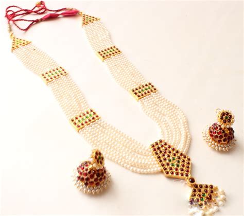 Elegance Of Living Indian Pearl Necklace Designs